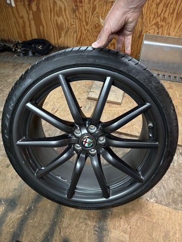 Alfa Romeo 4C OEM Fan Blade Wheels 19/18in - LIGHTEST WHEELS ALFA ...