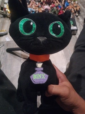 Disney Hocus Pocus Thackery Binx Buddy Plush Black Cat Light Up Green ...