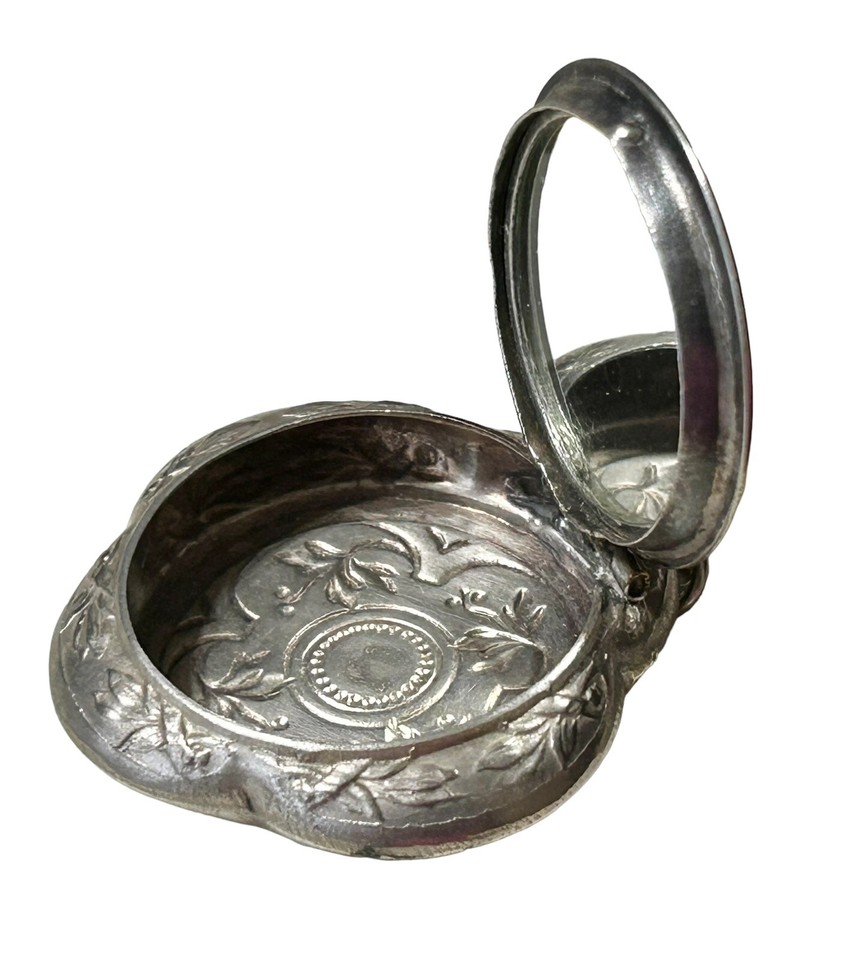 Reims Cathedral French Powder Compact Mirror Pendant Paris Souvenir ...