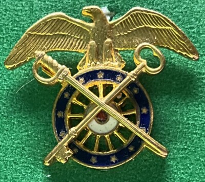 Vintg US Army Quartermaster Corps Insignia Eagle Crossed Sword Key ...