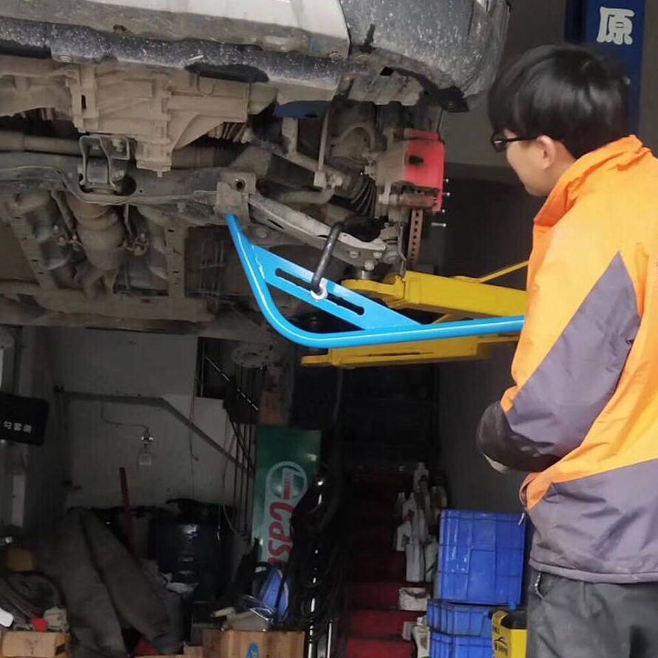 Wishbone Lever Lower Control Arm Bar Arm Ball joint Pry Extractor Tool ...