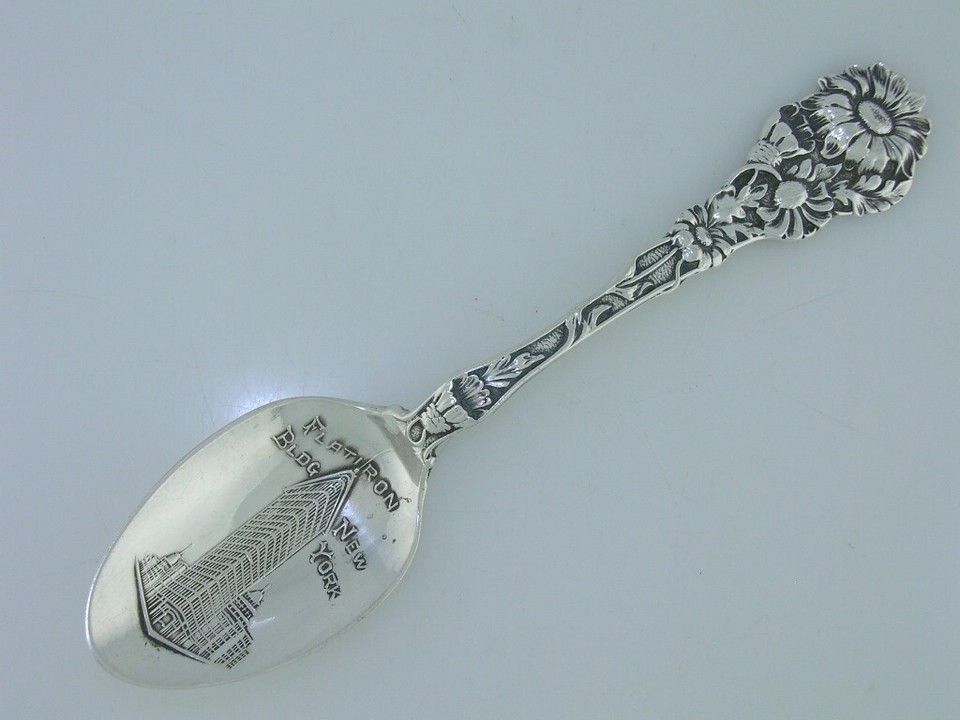Sterling Silver PAYE & BAKER Souvenir Spoon FLATIRON BUILDING New York ...