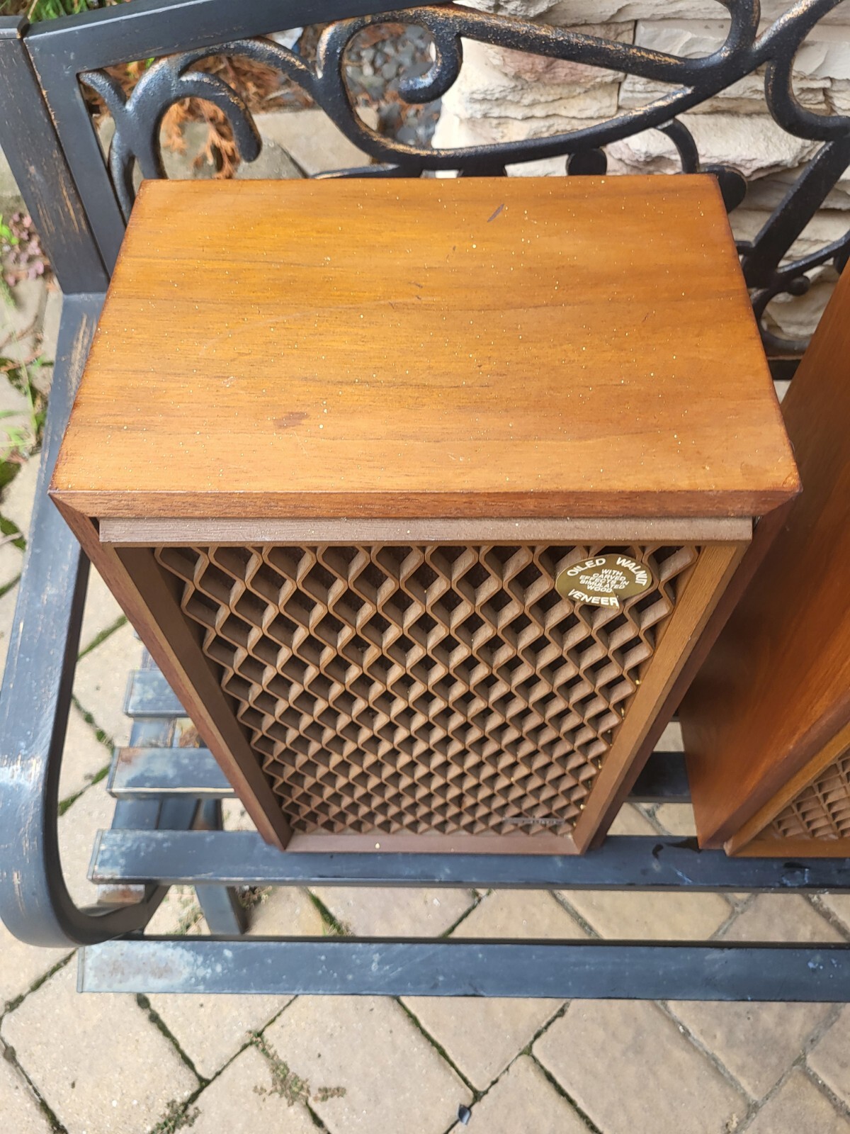 Realistic NOVA 5 Speakers 2-Way Stereo Pair 4019A Walnut Cabinets 9 ...