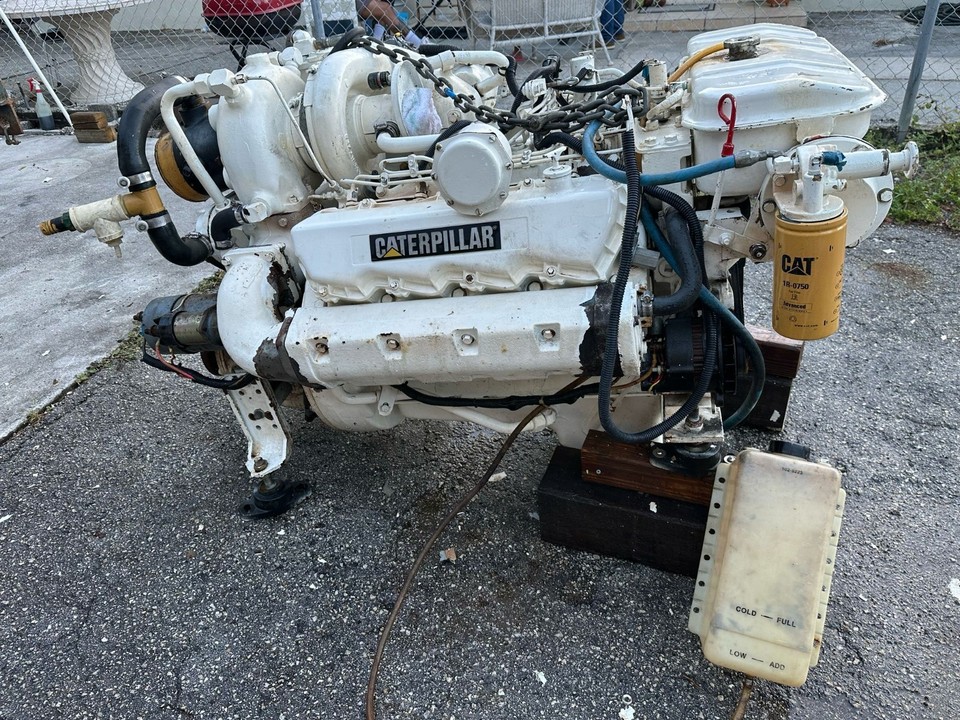 Caterpillar 3208 375 HP Marine Diesel Engines, Matching Pair | eBay