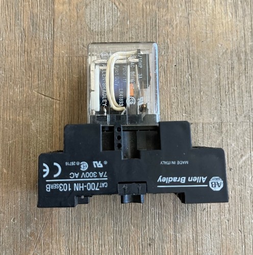 ALLEN BRADLEY 700-HC14A24 SER A RELAY 24VDC 14 PIN W/700-HN103 SER B ...