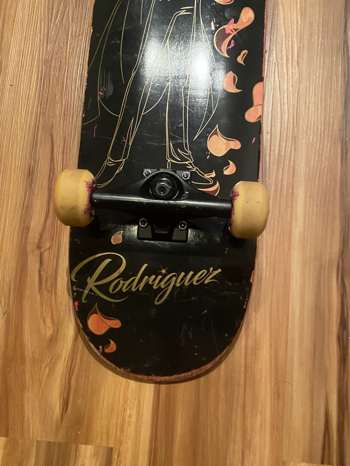 Sailor Moon Primitive Skateboard Complete Tuxedo Mask USED Venture ...
