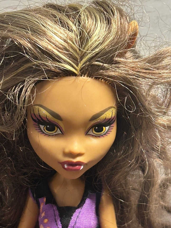 Monster High Doll Clawdeen Wolf Missing Arm, Hand and Leg* 2008 | eBay