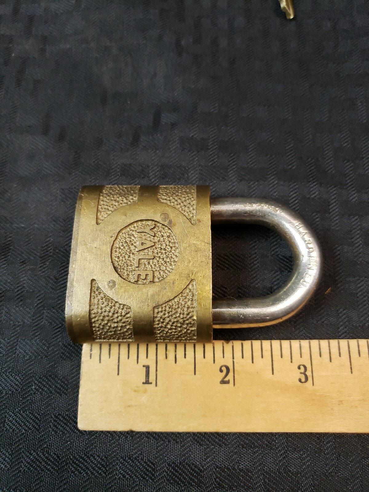 Vintage Large Yale Super Pin Tumbler Lock W/ Keys Padlock 3 1/4" x 2 ...
