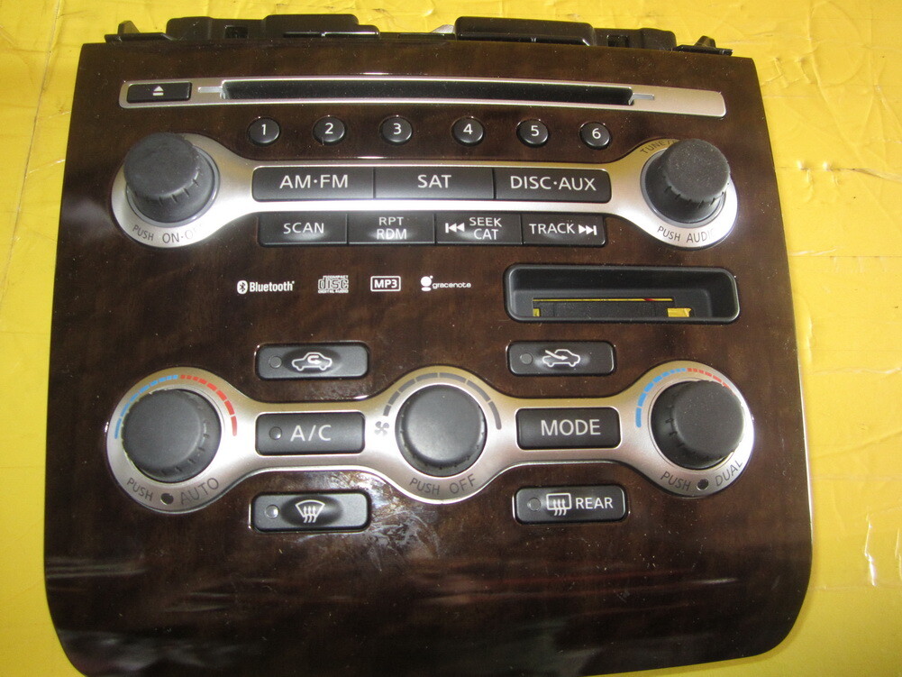 Nissan CD PLAYER MP3 BLUE (FACE IS SOLD) ONLY CD PLAYER 25915 1AA0D | eBay