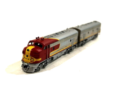 N Scale Brass Key Imports Santa Fe AT&SF EMD F-3 A&B Diesels Both ...