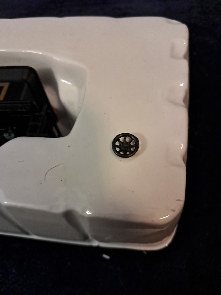 Model Power 6720 HO Scale ATSF 605 Steam Locomotive & Tender | eBay