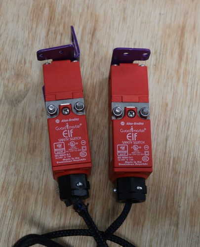 Pair of ALLEN BRADLEY 440K-E33036 GUARDMASTER GUARD MASTER ELF-3 SAFETY ...