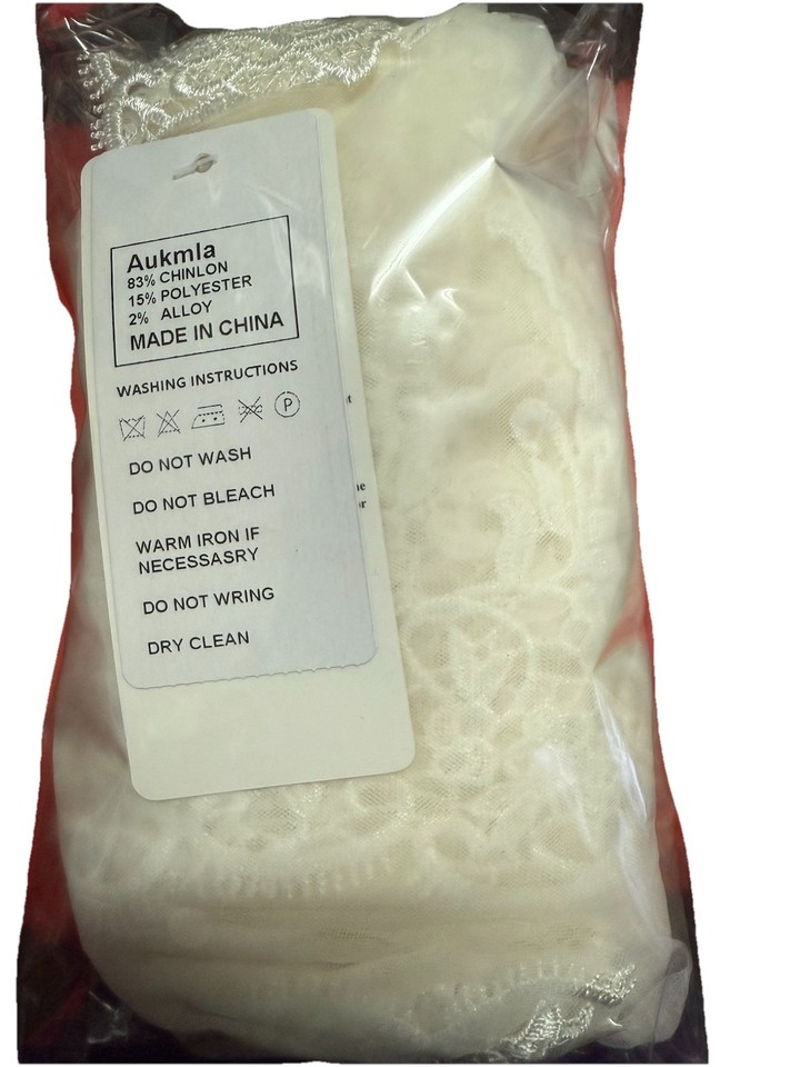 Wedding Bridal Veils Long Veil with Lace and Metal Comb At The ...