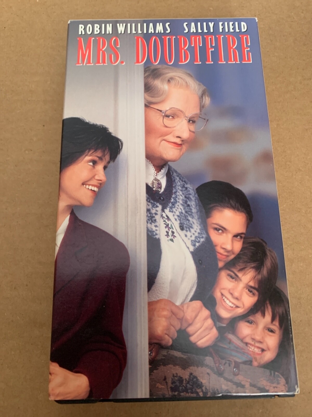 Mrs. Doubtfire (VHS, 1996) 86162858833| eBay