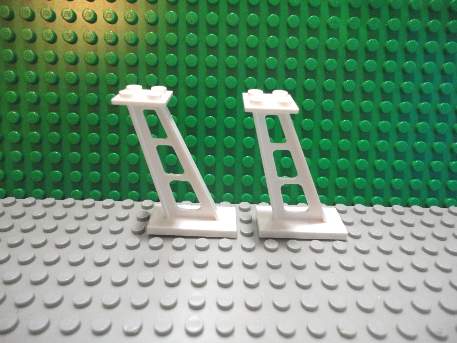 Lego 2 White 2x4x5 support inclined stand train NEW | eBay
