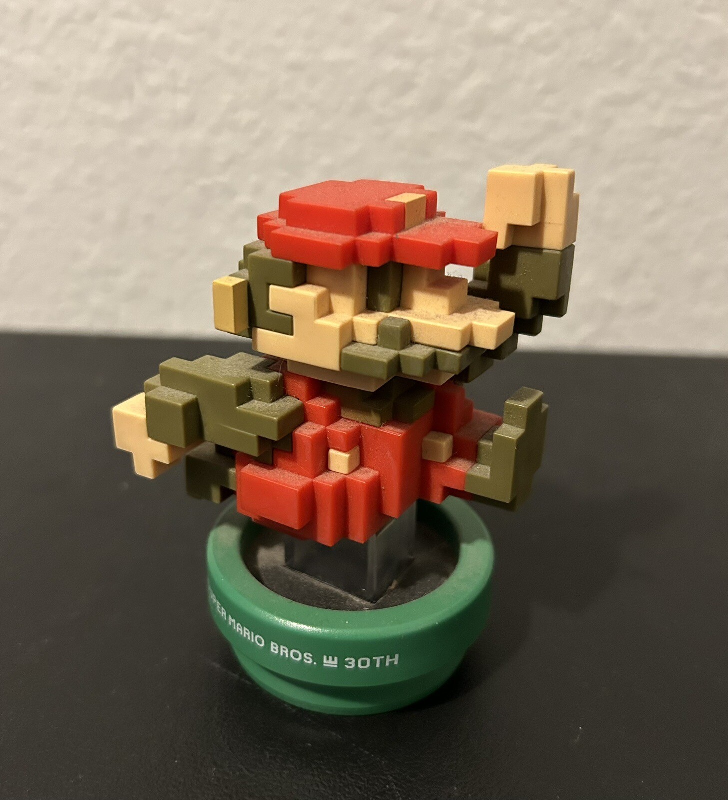 Super Mario Bros. 30th Anniversary 8-bit Mario Amiibo Classic Brown ...