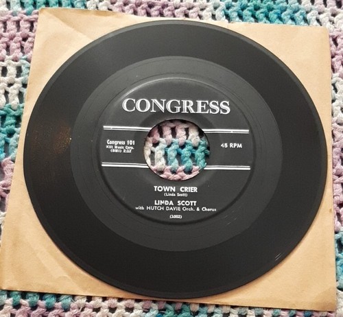 Linda Scott 45 Town Crier / Yessiree Congress 101 solid vg | eBay