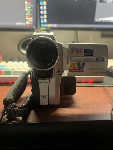 Sony Handycam DCR-PC110 Mini DV Camcorder Nightshot Read DESCRIPTION | eBay