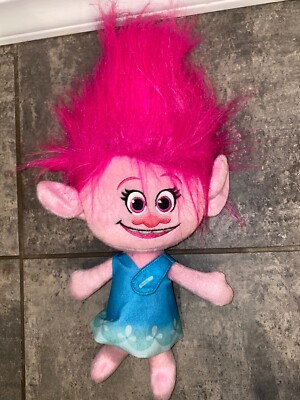 DreamWorks Trolls Queen Poppy Talkin' Troll Plush Doll Talking Movie ...