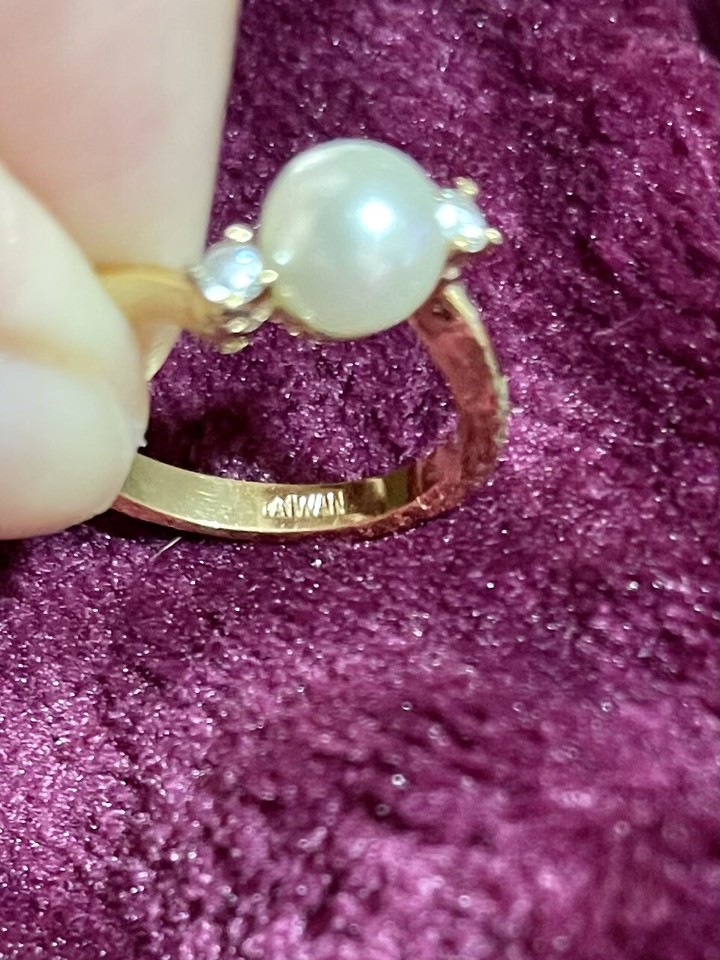 Gold Plated Faux Pearl & Rhinestone Ring Marked |A|WAN. Size 7 | eBay
