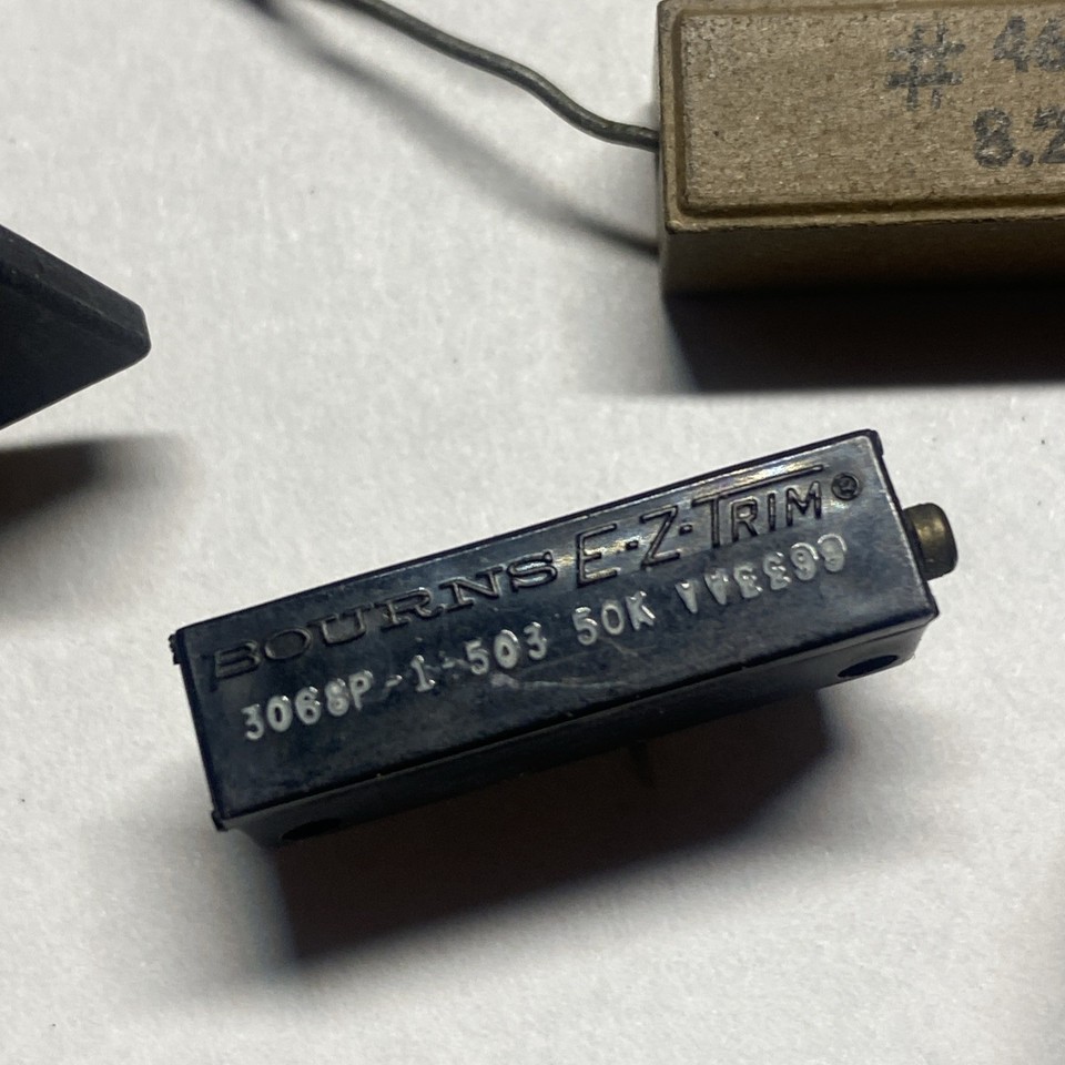 KC kHz 10 meter Ham Radio quartz crystal. Capacitor, lot of over 100 ...