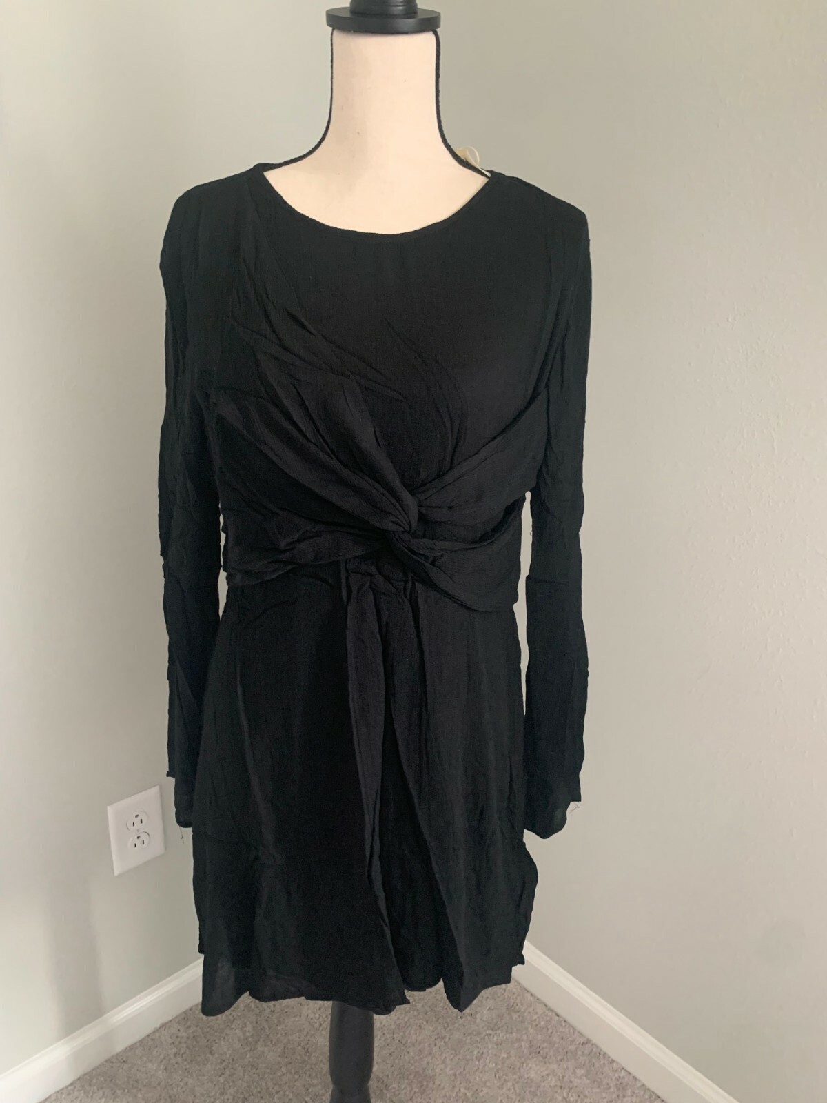 Entro Brand Women's Black Twist Front Long Sleeve Dress Size Medium NWT ...