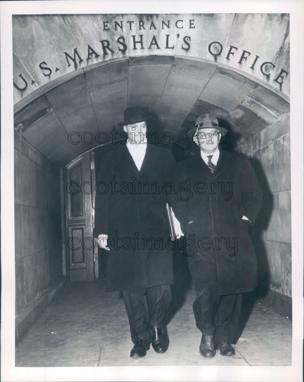 1950 Press Photo Editor Philip Jaffe Attorney John Rogge US Marshal's ...