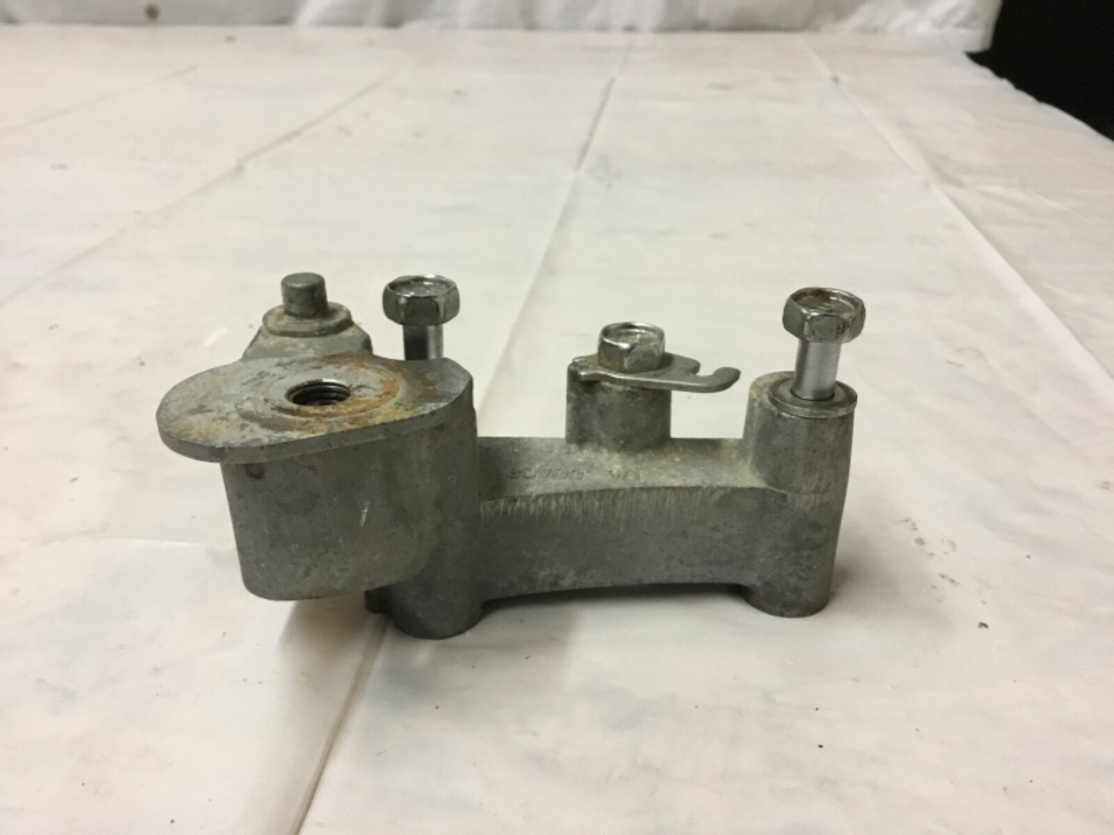 TENSIONER BRACKET YAMAHA 200 -300 HP HPDI 60V-11598-00-94(YAM12) | eBay