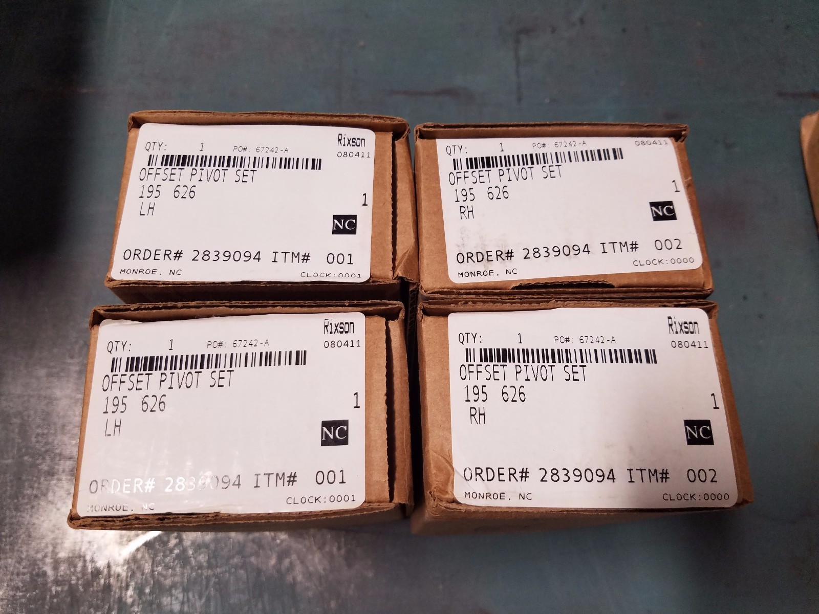 Rixson 195 626 3/4" Offset Jamb Attached Pivot Set - Bottom and Top ...