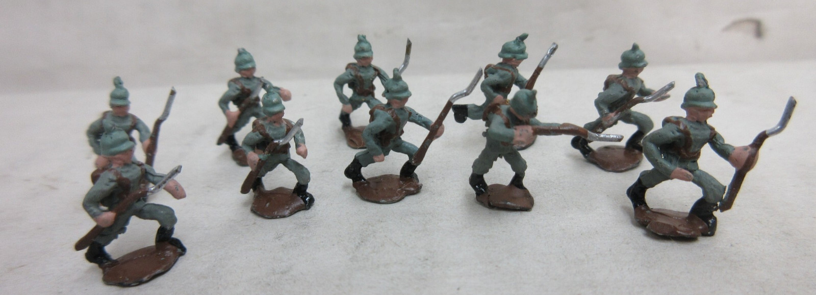 Group Lot of 10 World War I WWI Lead Toy German Soldiers 15mm Tall ...