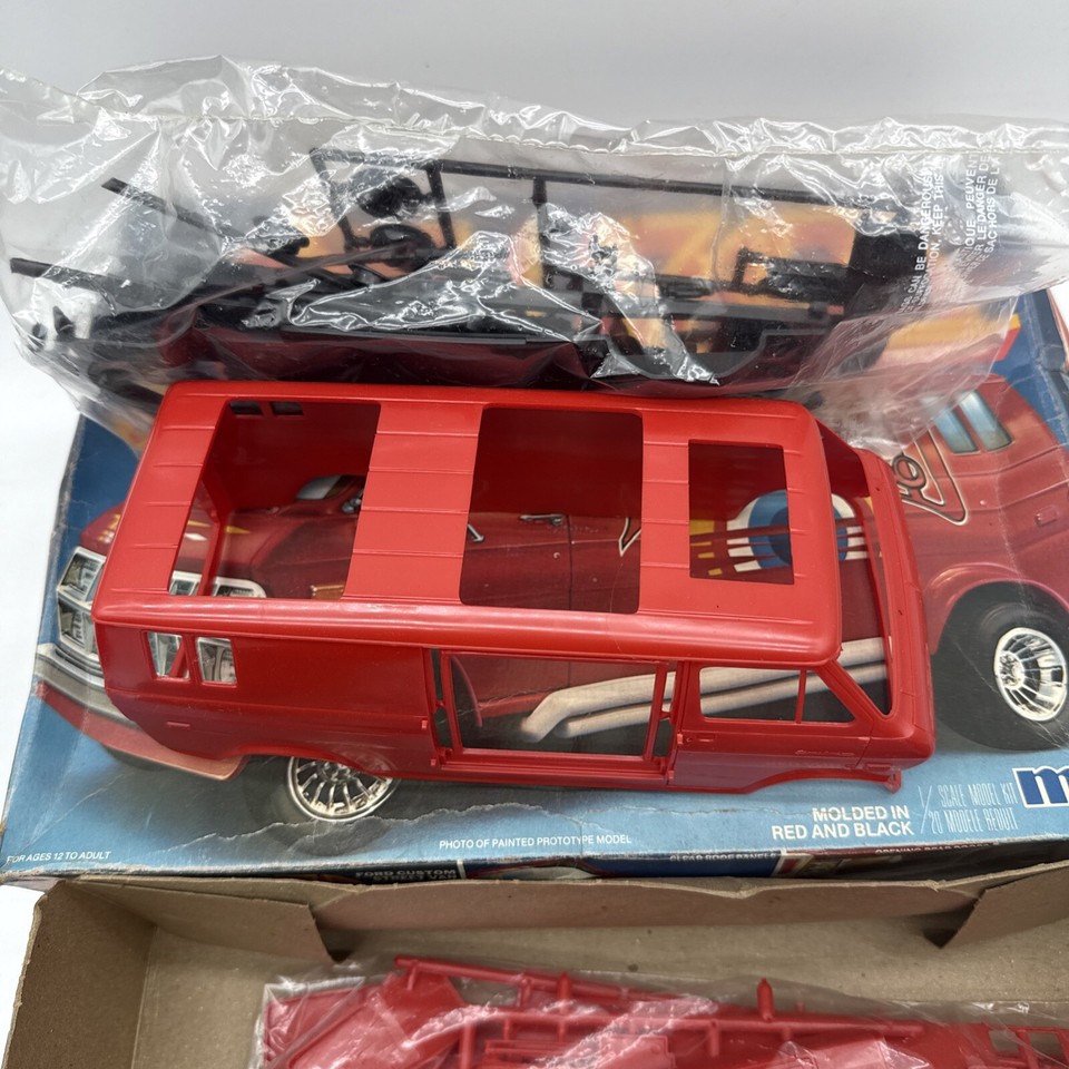 MPC 3006 Wizard Ford Econoline Custom Street Van Vintage 1/20 McM 1981 ...