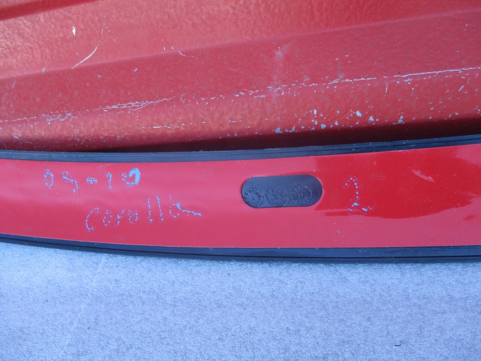 2009 - 2010 OEM TOYOTA COROLLA REAR BUMPER PROTECTOR STEP PAD PT278 ...