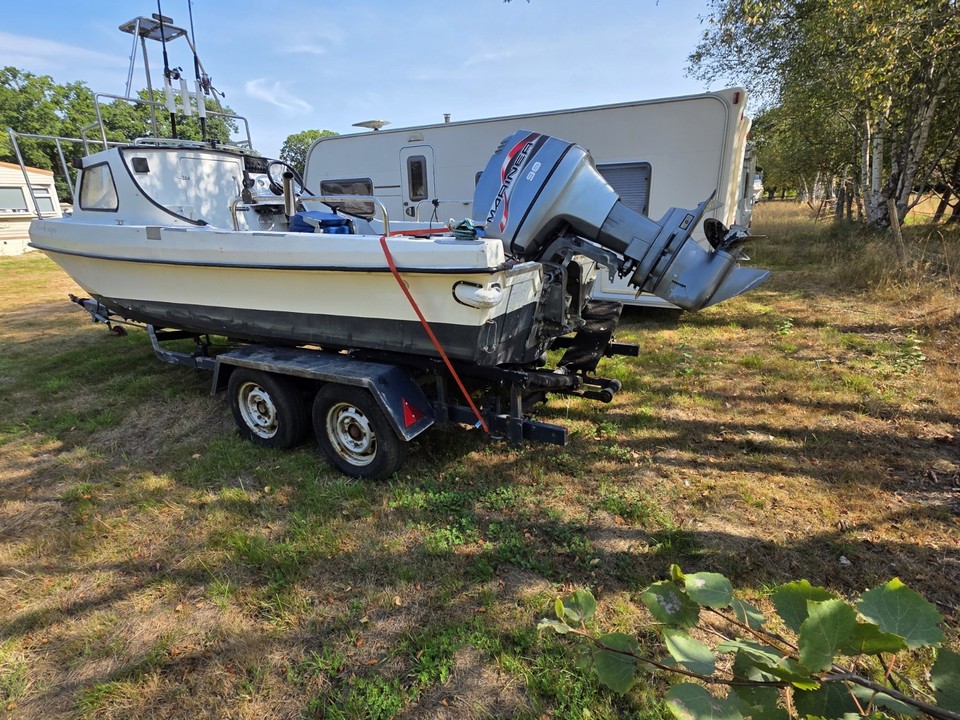 Pilot 520 17ft Eith Trailer 90hp Outboard | eBay UK