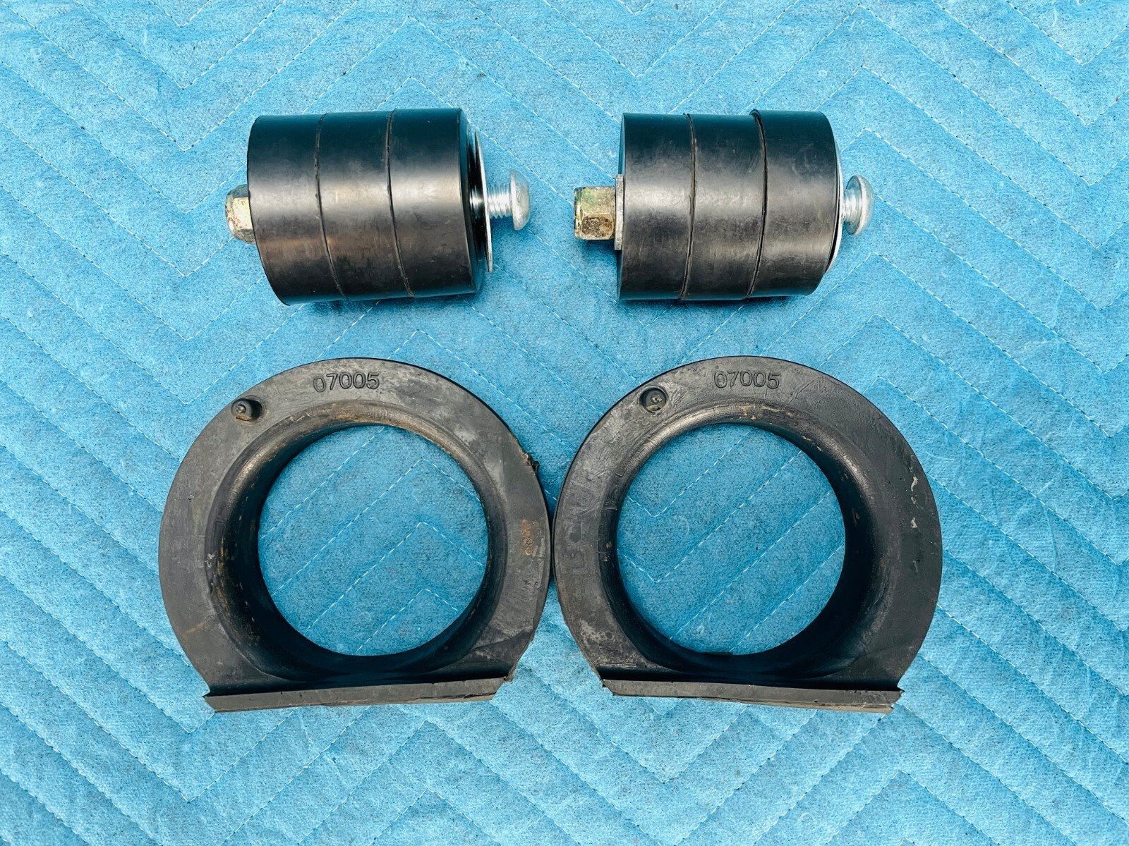 Jeep Gladiator Rubicon 3.6L Front RH & LH Coil Spring Pads & Lift ...