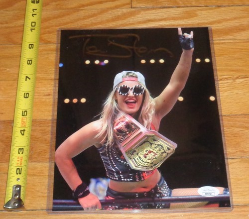 Toni Storm Wrestling Autographed 8x10 Promo Photo Signed COA JSA AEW ...