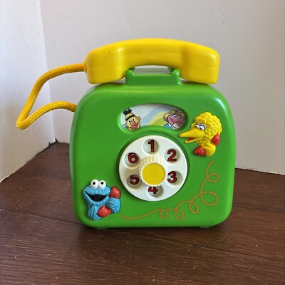 Vtg Sesame Street Toy Telephone Jim Henson characters 1992 ILLCO Music ...