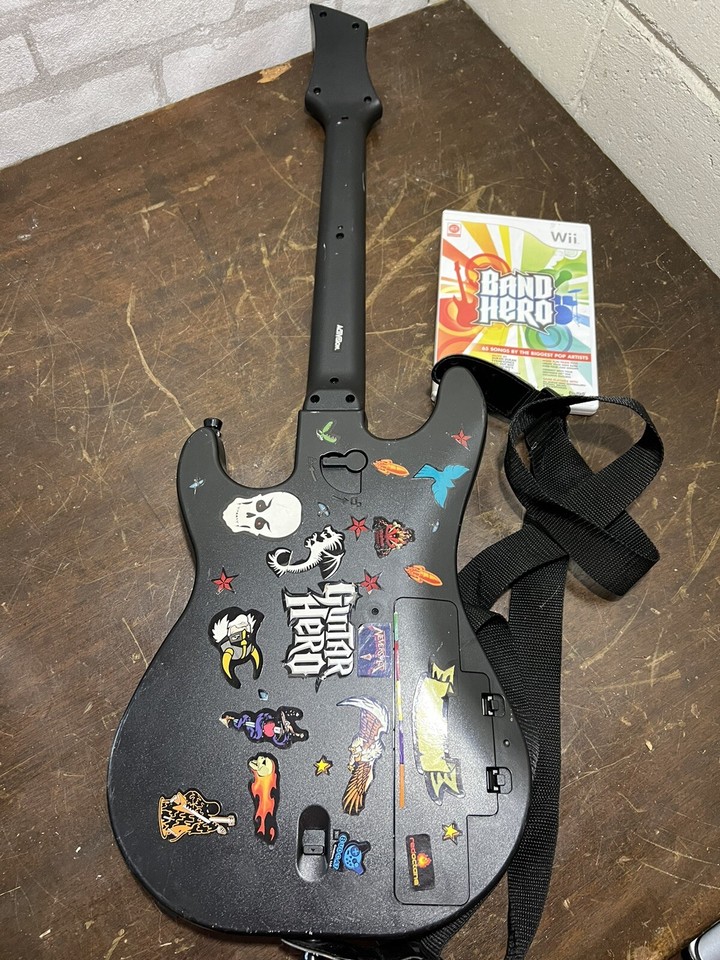 Wii Guitar Hero Sunburst+Band Hero Controller Game Bundle Nintendo | eBay