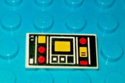 LEGO Controls 1X2 Print Tile Science Minifigure Red Yellow Buttons ...