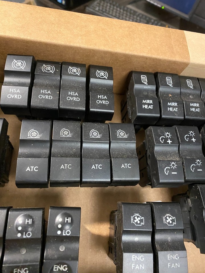 BUILD YOUR OWN: Freightliner Dash Switch Cluster 1 Insert Unit and 4 ...