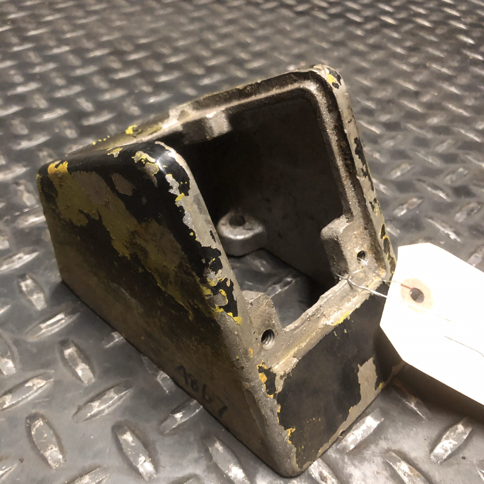 2318820 Bracket Clark Forklift Good Used Parts Ref# 17.926 | eBay