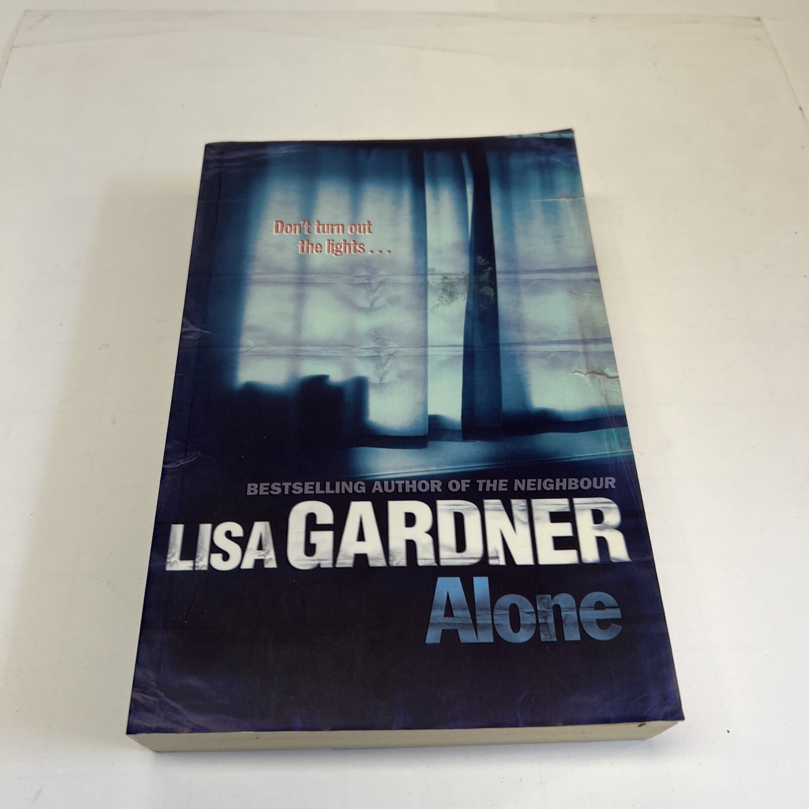Alone By Lisa Gardner. 9781409117414 | eBay