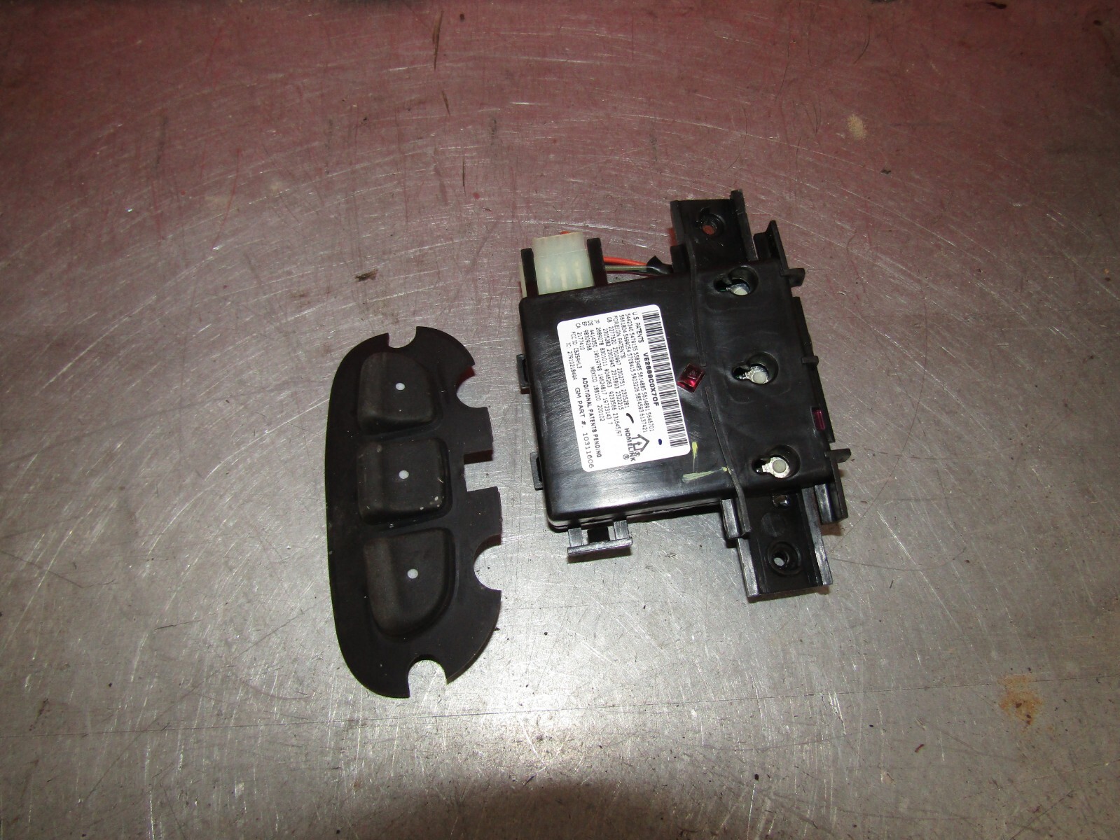 2002-2007 Buick Rendezvous OEM homelink transmitter module w/ button ...