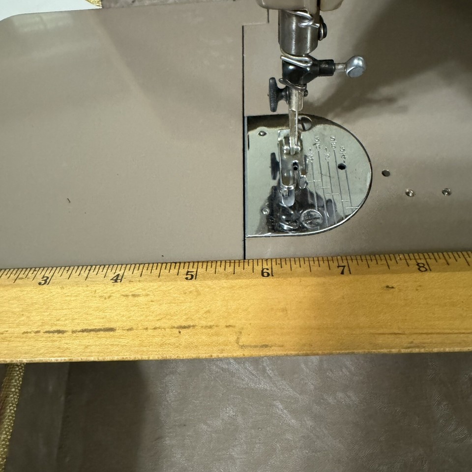 Vintage Singer Sewing Machine 301A Slant Needle With Case Tested Long ...