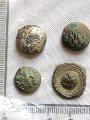 4 decorative buttons metal detecting finds (909) | eBay UK