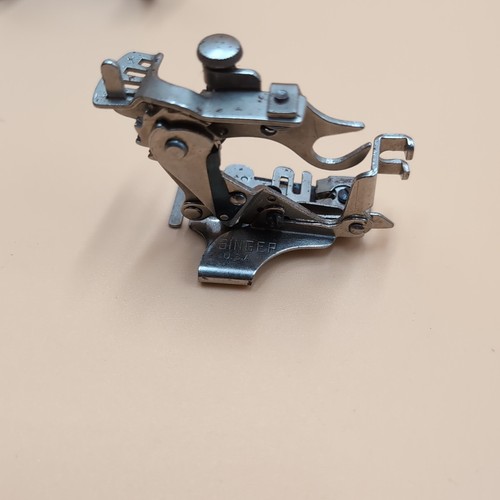 Vintage Singer #1261 Adjustable Foot Ruffler Sewing Machine Attachment ...