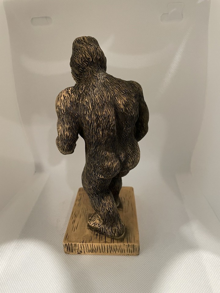 Sakasquatch Statue Dunbarton Tobacco And Trust "New In The Box" Never ...