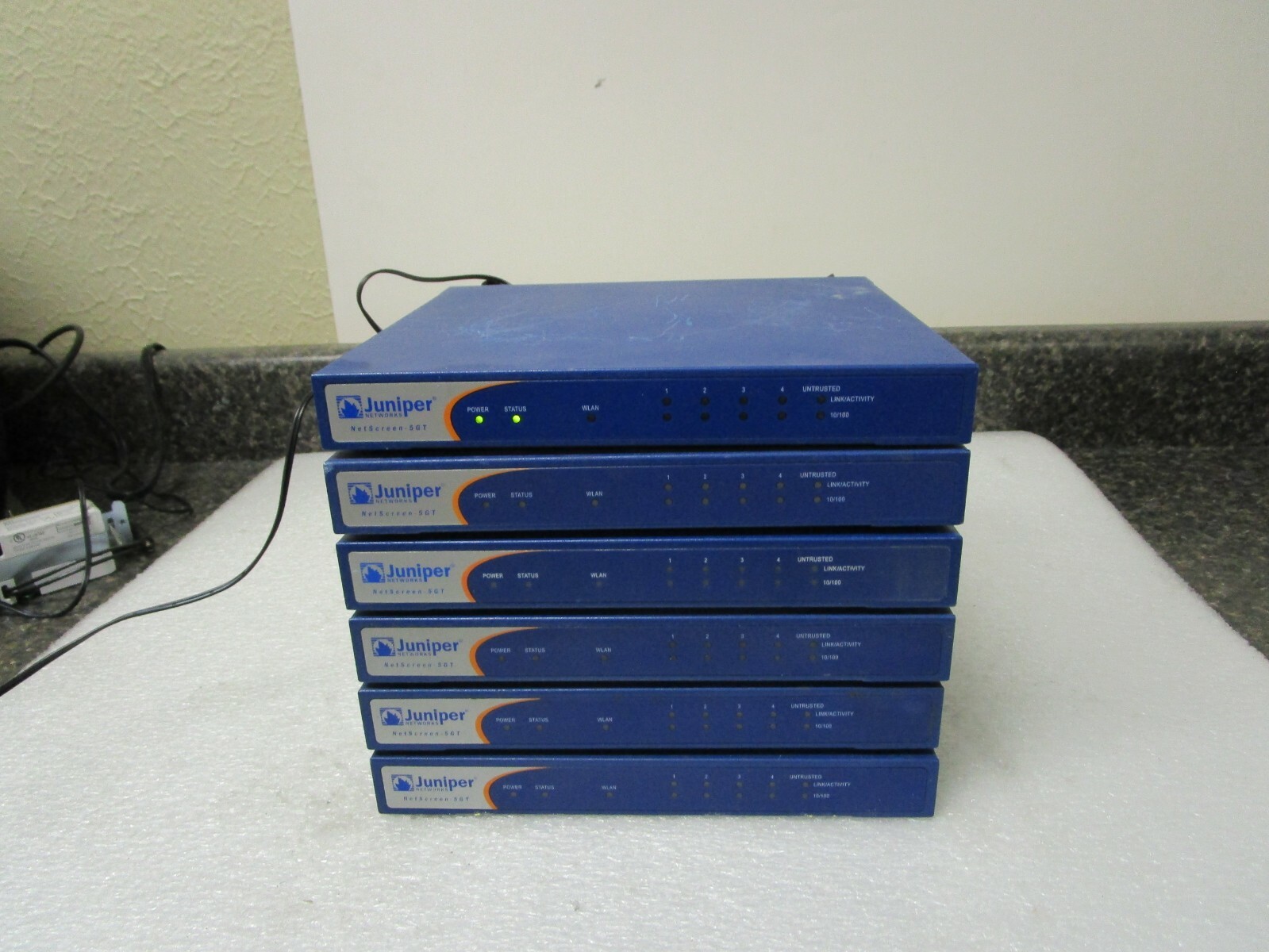 Qty Lot (6) Juniper Networks NetScreen NS-5GT-221 5-Port 10/100 LAN VPN ...