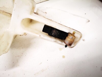 Volkswagen Passat 2006 Windshield Windscreen Washer Pump 1t0955651 ...