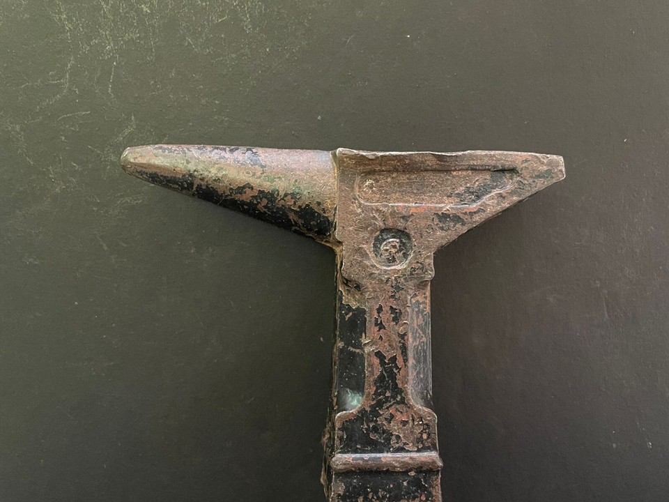 Old 19th" Vintage Hand Carved Stake Blacksmith's Rustic Iron Horned ...