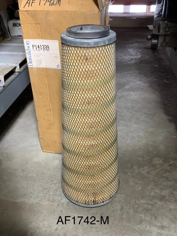 AF4058: Fleetguard Primary Air Filter